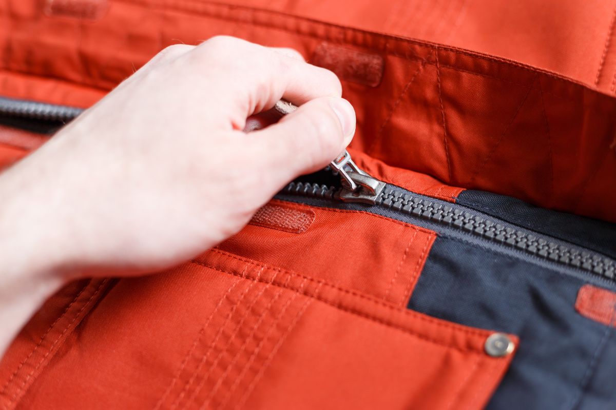 How to Fix a Zipper: Complete Guide - My Outdoors Life